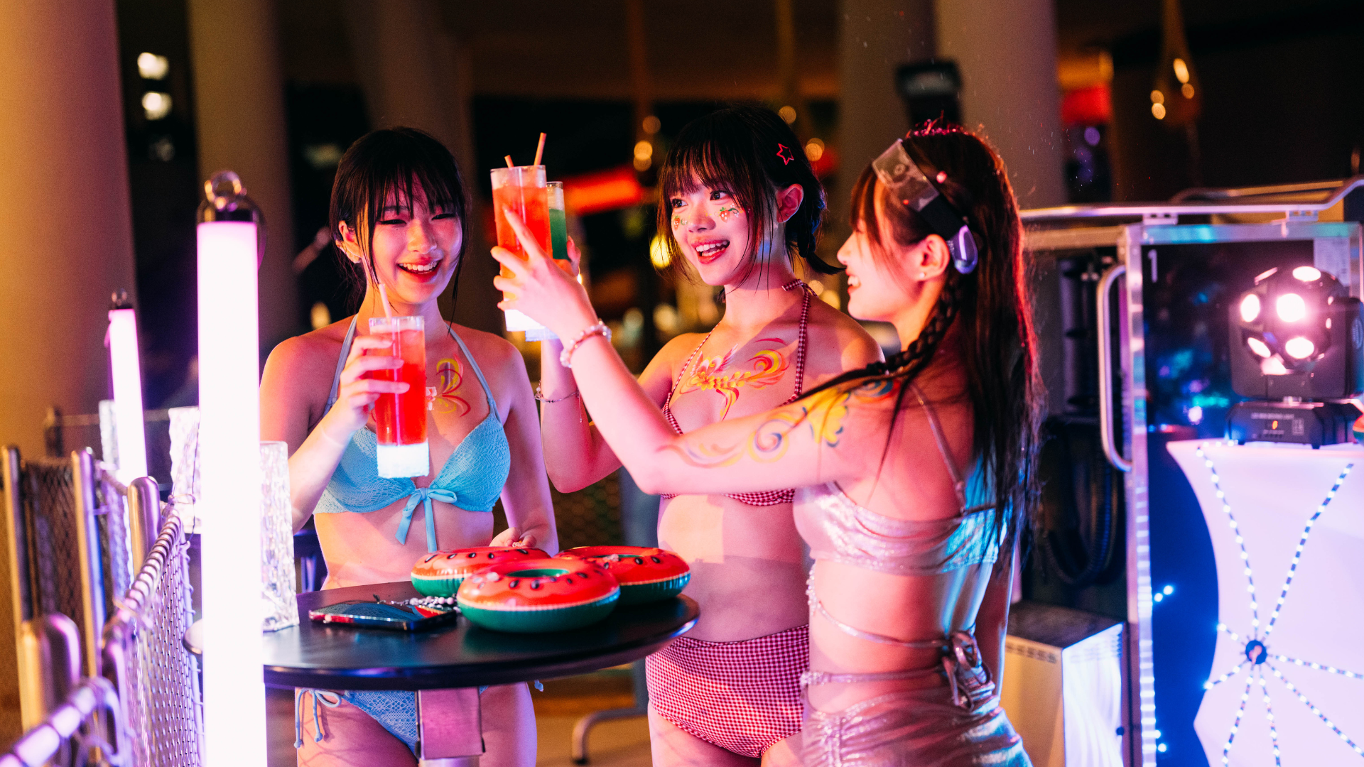 海洋公園水上樂園 – Get! Splash! Tonight! 全新「水花·狂歡夜」矚目登場 | 活動 | 香港海洋公園水上樂園官方網站